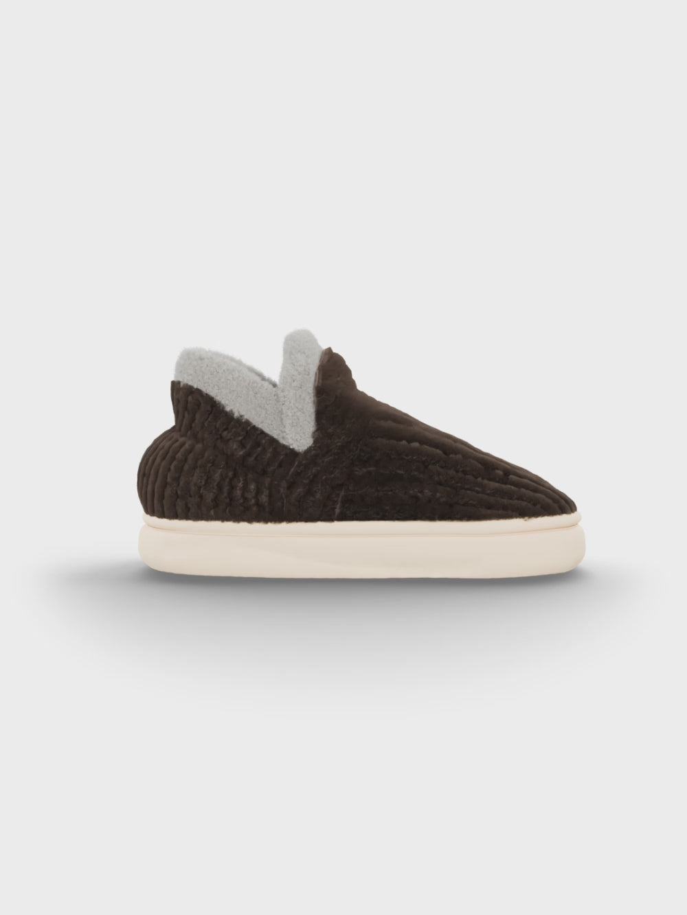 Skywalker Sport Slippers – Free the Sheep